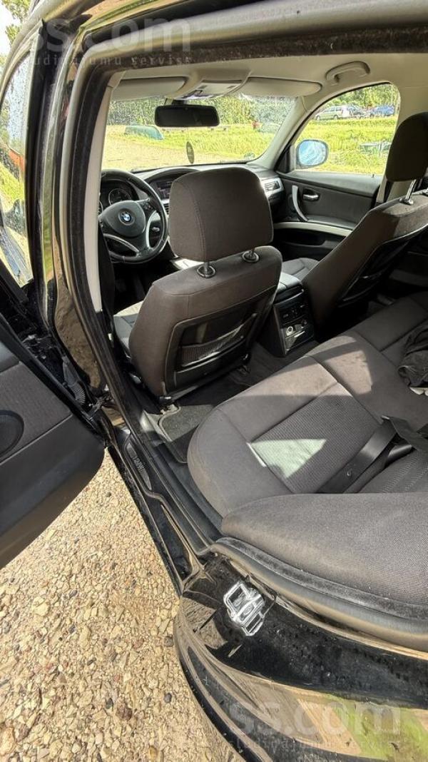 Melns BMW 320 2008 Alūksne, ar dzinēja tilpumu 2.00 L un nobraukumu 360 tūkst. km par 4100 €, foto 10 vietnē AUTOMOTO.COM.LV