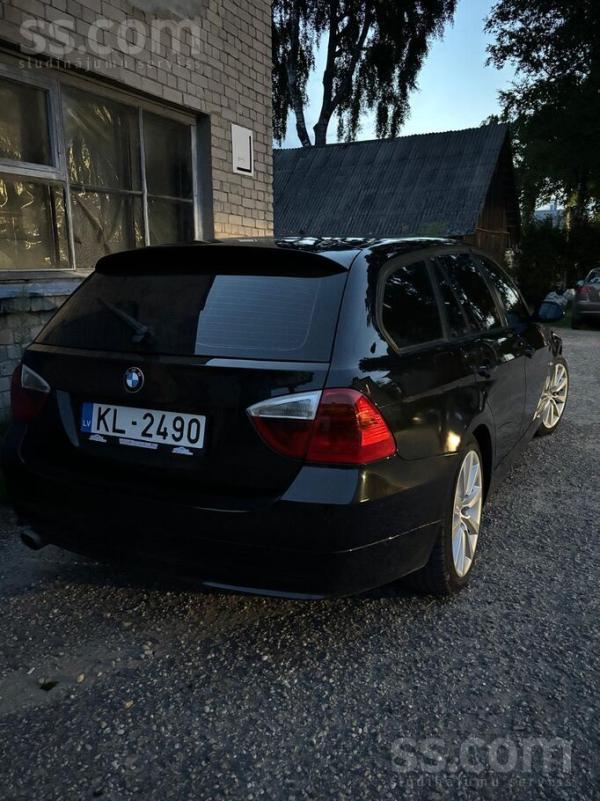 Black BMW 320 2008 in Limbazi, with an engine capacity of 2.00 L and mileage of 415 thousand km for 4300 €, photo 4 on AUTOMOTO.COM.LV