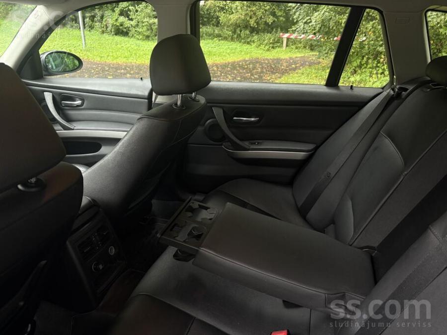 Melns BMW 320 2008 Rīga, ar dzinēja tilpumu 2.00 L un nobraukumu 321 tūkst. km par 3800 €, foto 11 vietnē AUTOMOTO.COM.LV