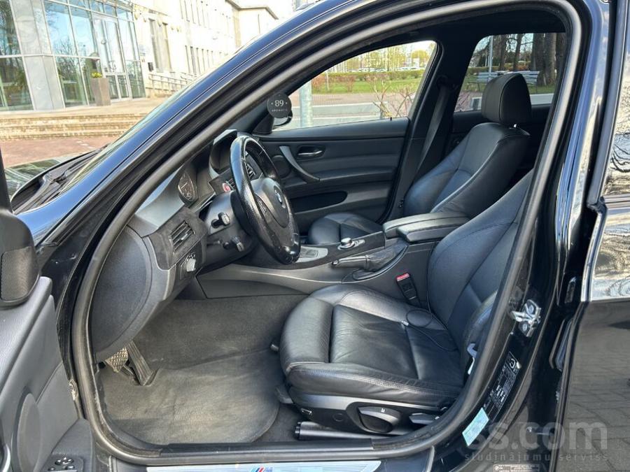 Melns BMW 320 2008 Jelgava, ar dzinēja tilpumu 2.00 L un nobraukumu 320 tūkst. km par 6000 €, foto 9 vietnē AUTOMOTO.COM.LV