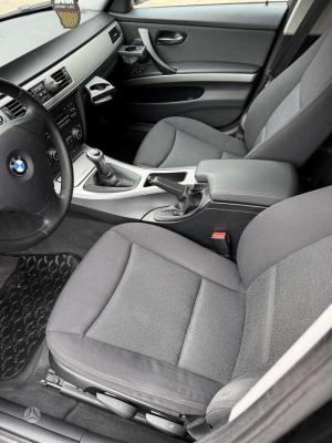 Black BMW 320 2008 in Vilnius, with an engine capacity of 2.00 L and mileage of 364 thousand km for 3500 €, photo 11 on AUTOMOTO.COM.LV