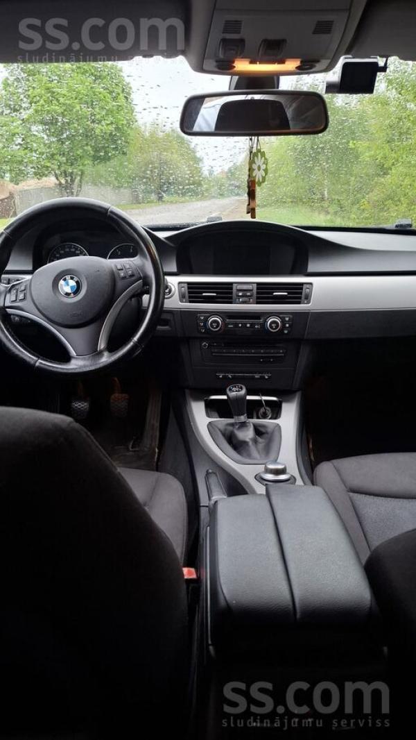 Melns BMW 320 2008 Rīga, ar dzinēja tilpumu 2.00 L un nobraukumu 383 tūkst. km par 2800 €, foto 3 vietnē AUTOMOTO.COM.LV
