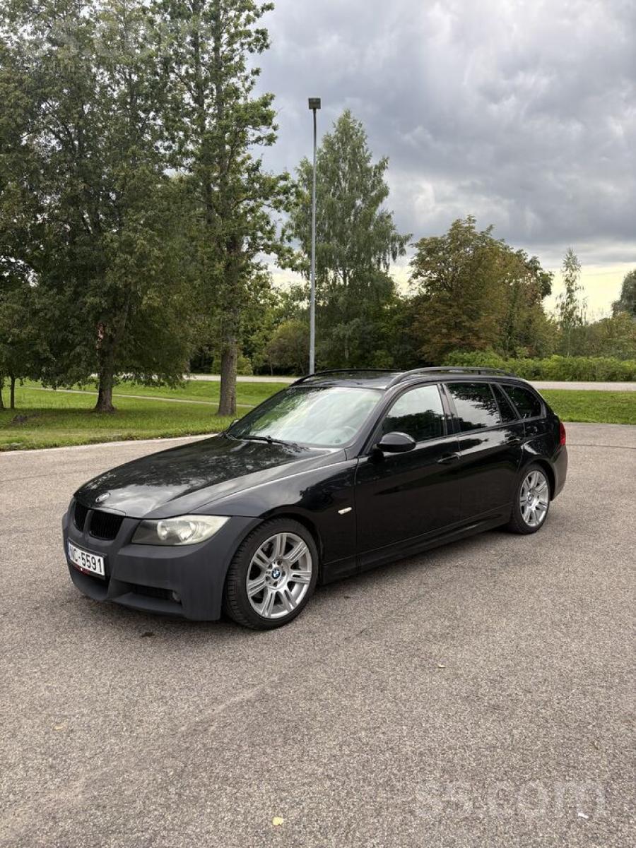 Melns BMW 320 2008 Ogre, ar dzinēja tilpumu 2.00 L un nobraukumu 331 tūkst. km par 3790 €, foto 1 vietnē AUTOMOTO.COM.LV