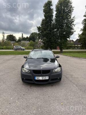 Melns BMW 320 2008 Ogre, ar dzinēja tilpumu 2.00 L un nobraukumu 331 tūkst. km par 3790 €, foto 3 vietnē AUTOMOTO.COM.LV