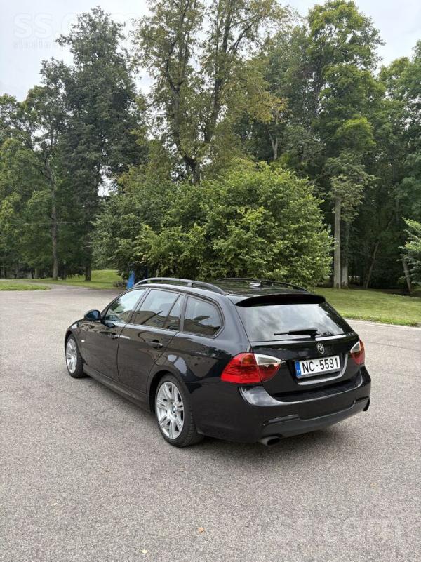 Black BMW 320 2008 in Ogre, with an engine capacity of 2.00 L and mileage of 331 thousand km for 3790 €, photo 4 on AUTOMOTO.COM.LV