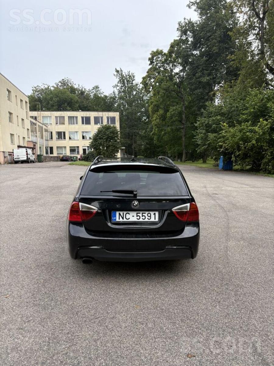 Melns BMW 320 2008 Ogre, ar dzinēja tilpumu 2.00 L un nobraukumu 331 tūkst. km par 3790 €, foto 6 vietnē AUTOMOTO.COM.LV