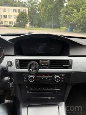 Melns BMW 320 2008 Ogre, ar dzinēja tilpumu 2.00 L un nobraukumu 331 tūkst. km par 3790 €, foto 10 vietnē AUTOMOTO.COM.LV