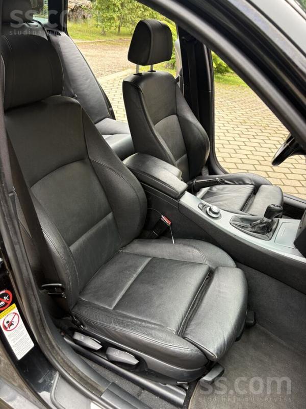 Black BMW 320 2008 in Ogre, with an engine capacity of 2.00 L and mileage of 331 thousand km for 3790 €, photo 9 on AUTOMOTO.COM.LV
