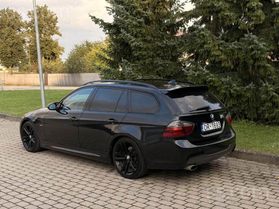 Black BMW 320 2008 in Dobele, with an engine capacity of 2.00 L and mileage of 343 thousand km for 4785 €, photo 5 on AUTOMOTO.COM.LV