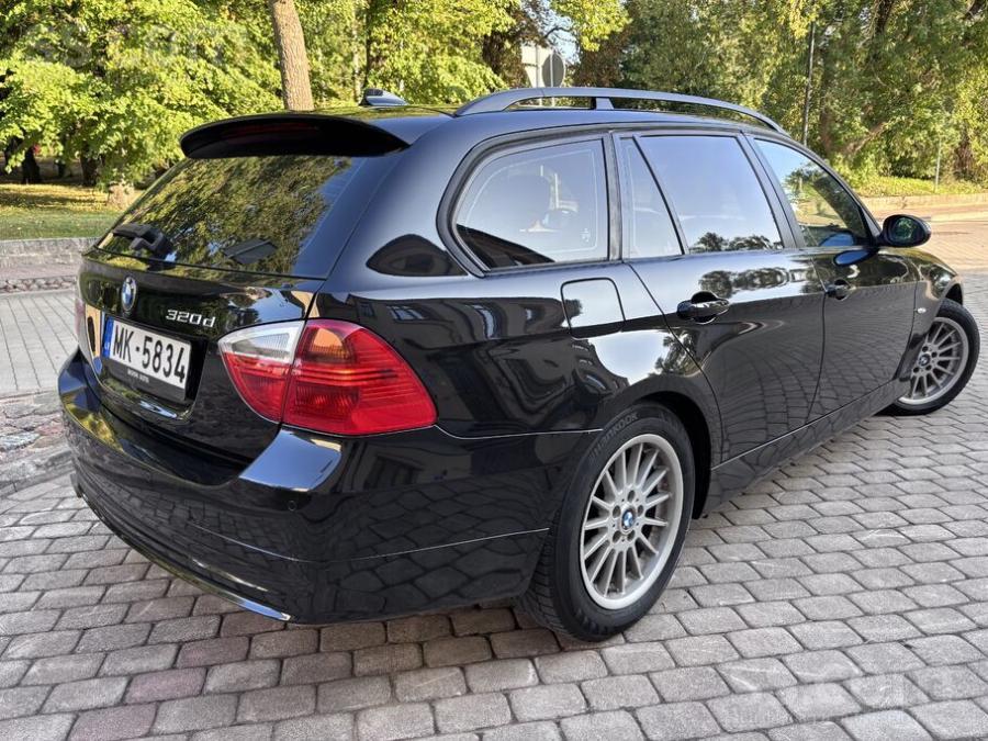 Melns BMW 320 2008 Bauska, ar dzinēja tilpumu 2.00 L un nobraukumu 369 tūkst. km par 3200 €, foto 3 vietnē AUTOMOTO.COM.LV