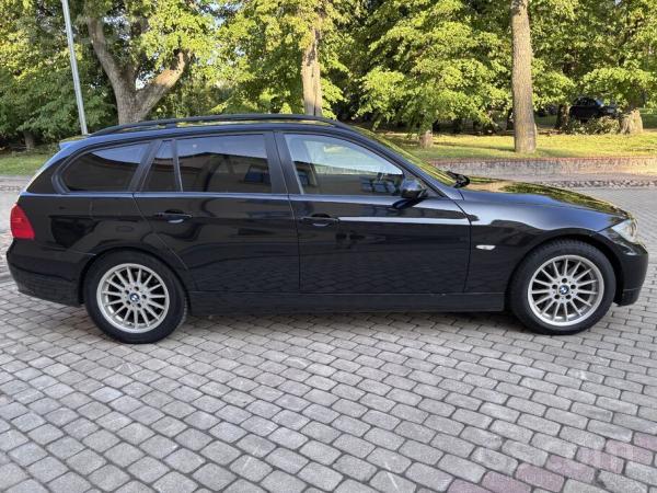 Black BMW 320 2008 in Bauska, with an engine capacity of 2.00 L and mileage of 369 thousand km for 3200 €, photo 7 on AUTOMOTO.COM.LV