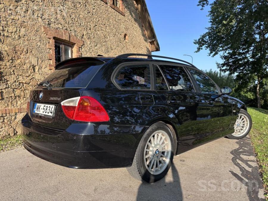 Melns BMW 320 2008 Bauska, ar dzinēja tilpumu 2.00 L un nobraukumu 369 tūkst. km par 3200 €, foto 16 vietnē AUTOMOTO.COM.LV