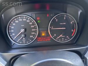 Melns BMW 320 2008 Bauska, ar dzinēja tilpumu 2.00 L un nobraukumu 369 tūkst. km par 3200 €, foto 19 vietnē AUTOMOTO.COM.LV