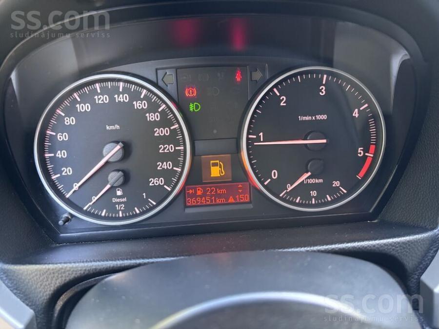 Melns BMW 320 2008 Bauska, ar dzinēja tilpumu 2.00 L un nobraukumu 369 tūkst. km par 3200 €, foto 19 vietnē AUTOMOTO.COM.LV