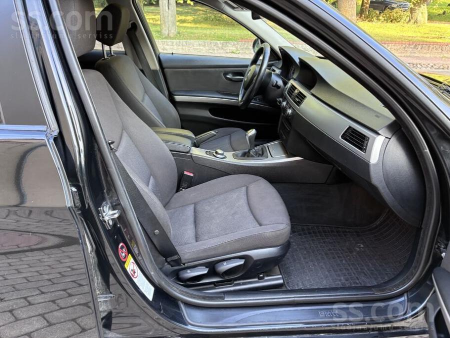 Melns BMW 320 2008 Bauska, ar dzinēja tilpumu 2.00 L un nobraukumu 369 tūkst. km par 3200 €, foto 29 vietnē AUTOMOTO.COM.LV
