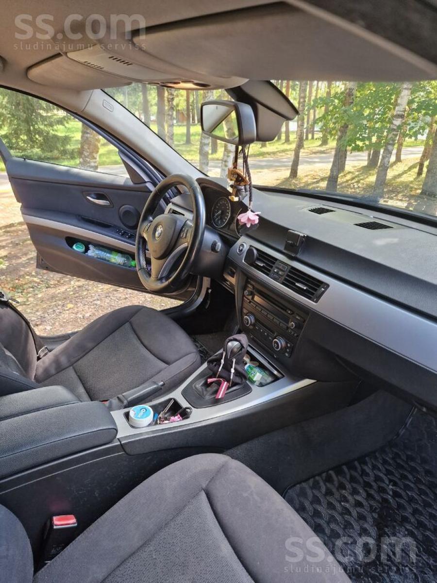 Black BMW 320 2008 in Jekabpils, with an engine capacity of 2.00 L and mileage of 409 thousand km for 3500 €, photo 10 on AUTOMOTO.COM.LV