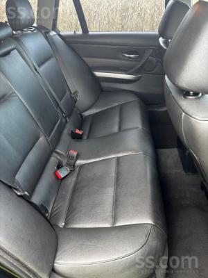 Black BMW 320 2008 in Valmiera, with an engine capacity of 2.00 L and mileage of 290 thousand km for 2500 €, photo 8 on AUTOMOTO.COM.LV