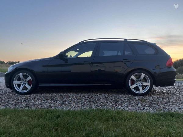 Melns BMW 320 2008 Alīta, ar dzinēja tilpumu 2.00 L un nobraukumu 305 tūkst. km par 3599 €, foto 9 vietnē AUTOMOTO.COM.LV