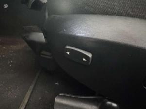 Black BMW 320 2008 in Vilnius, with an engine capacity of 2.00 L and mileage of 328 thousand km for 1800 €, photo 12 on AUTOMOTO.COM.LV