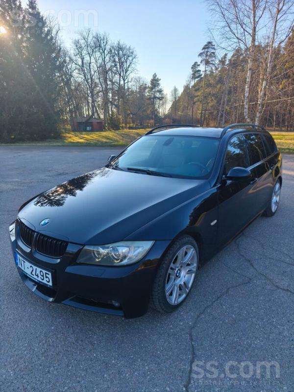 Melns BMW 320 2008 Rīga, ar dzinēja tilpumu 2.00 L un nobraukumu 290 tūkst. km par 4100 €, foto 4 vietnē AUTOMOTO.COM.LV