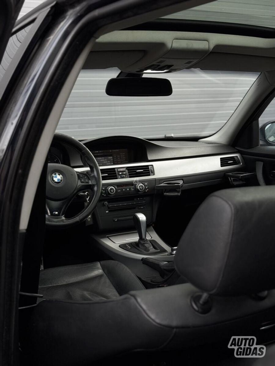Melns BMW 320 2008 Klaipėda, ar dzinēja tilpumu 2.00 L un nobraukumu 323 tūkst. km par 3150 €, foto 7 vietnē AUTOMOTO.COM.LV