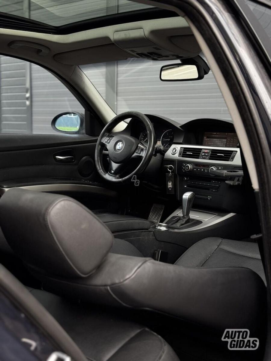 Melns BMW 320 2008 Klaipėda, ar dzinēja tilpumu 2.00 L un nobraukumu 323 tūkst. km par 3150 €, foto 8 vietnē AUTOMOTO.COM.LV