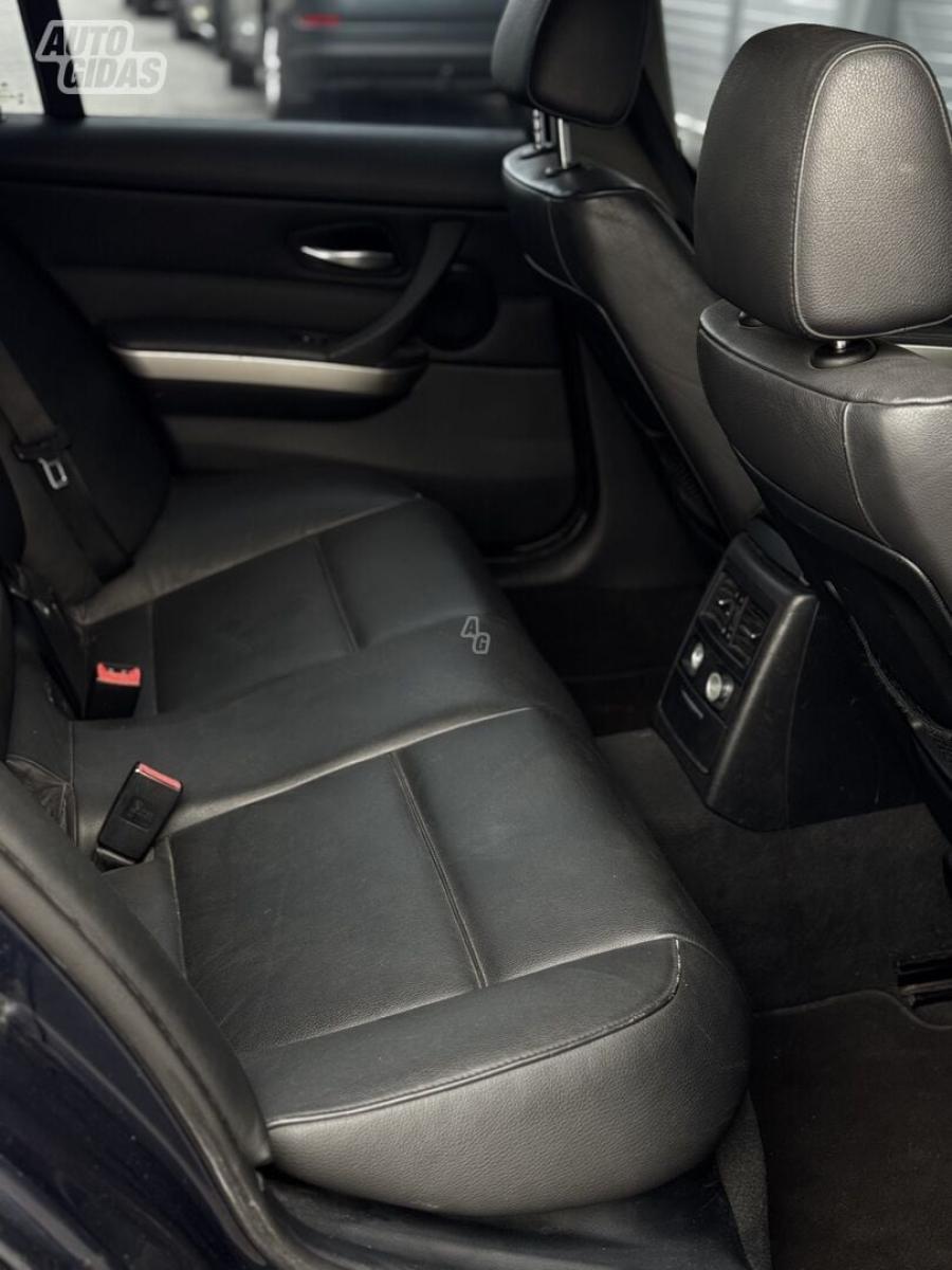Melns BMW 320 2008 Klaipėda, ar dzinēja tilpumu 2.00 L un nobraukumu 323 tūkst. km par 3150 €, foto 17 vietnē AUTOMOTO.COM.LV