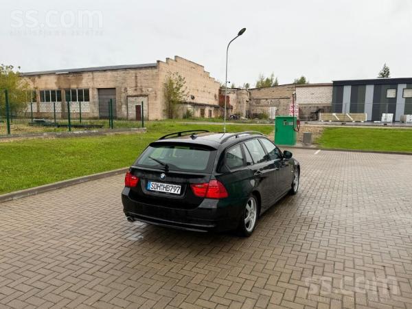 Melns BMW 320 2008 Ludza, ar dzinēja tilpumu 2.00 L un nobraukumu 347 tūkst. km par 5800 €, foto 4 vietnē AUTOMOTO.COM.LV