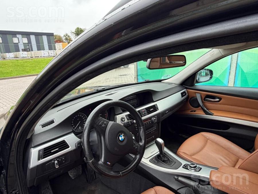 Melns BMW 320 2008 Ludza, ar dzinēja tilpumu 2.00 L un nobraukumu 347 tūkst. km par 5800 €, foto 8 vietnē AUTOMOTO.COM.LV