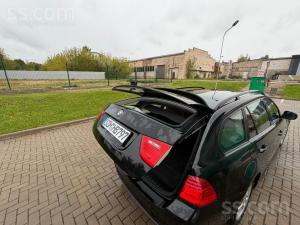 Melns BMW 320 2008 Ludza, ar dzinēja tilpumu 2.00 L un nobraukumu 347 tūkst. km par 5800 €, foto 15 vietnē AUTOMOTO.COM.LV