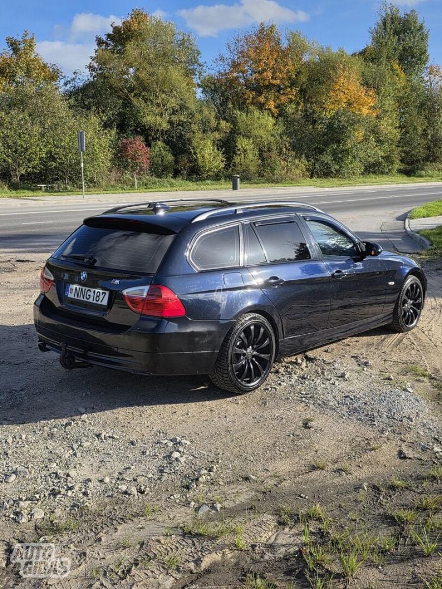 Black BMW 320 2008 in Vilnius, with an engine capacity of 2.00 L and mileage of 350 thousand km for 4200 €, photo 9 on AUTOMOTO.COM.LV
