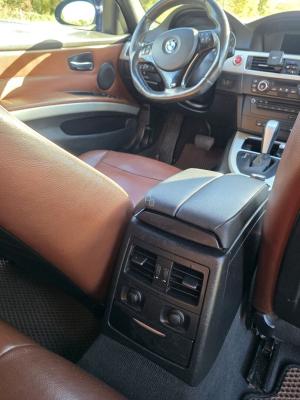 Black BMW 320 2008 in Vilnius, with an engine capacity of 2.00 L and mileage of 350 thousand km for 4200 €, photo 17 on AUTOMOTO.COM.LV
