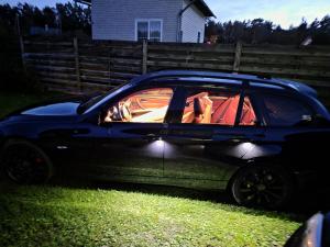 Black BMW 320 2008 in Vilnius, with an engine capacity of 2.00 L and mileage of 350 thousand km for 4200 €, photo 36 on AUTOMOTO.COM.LV