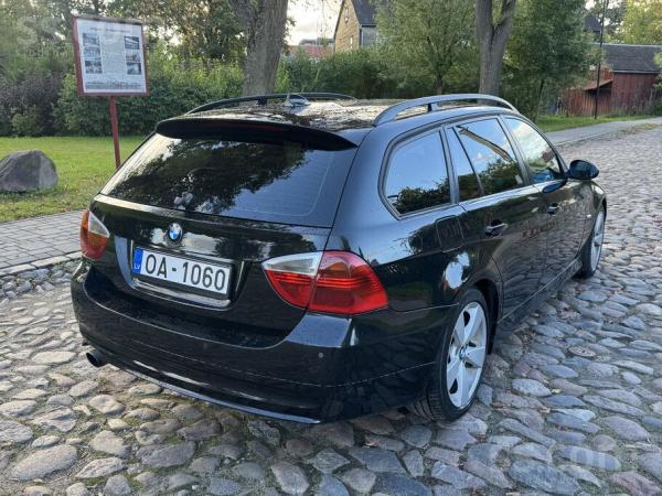 Melns BMW 320 2008 Jelgava, ar dzinēja tilpumu 2.00 L un nobraukumu 380 tūkst. km par 3299 €, foto 7 vietnē AUTOMOTO.COM.LV