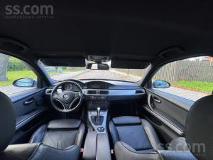 Melns BMW 320 2008 Jelgava, ar dzinēja tilpumu 2.00 L un nobraukumu 380 tūkst. km par 3299 €, foto 14 vietnē AUTOMOTO.COM.LV