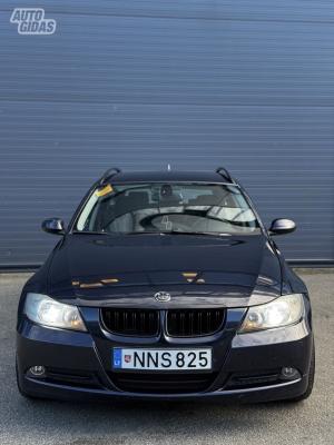 Black BMW 320 2008 in Klaipeda, with an engine capacity of 2.00 L and mileage of 285 thousand km for 2850 €, photo 10 on AUTOMOTO.COM.LV
