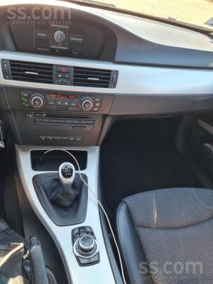 Melns BMW 320 2009 Rīga, ar dzinēja tilpumu 2.00 L un nobraukumu 236 tūkst. km par 1600 €, foto 17 vietnē AUTOMOTO.COM.LV