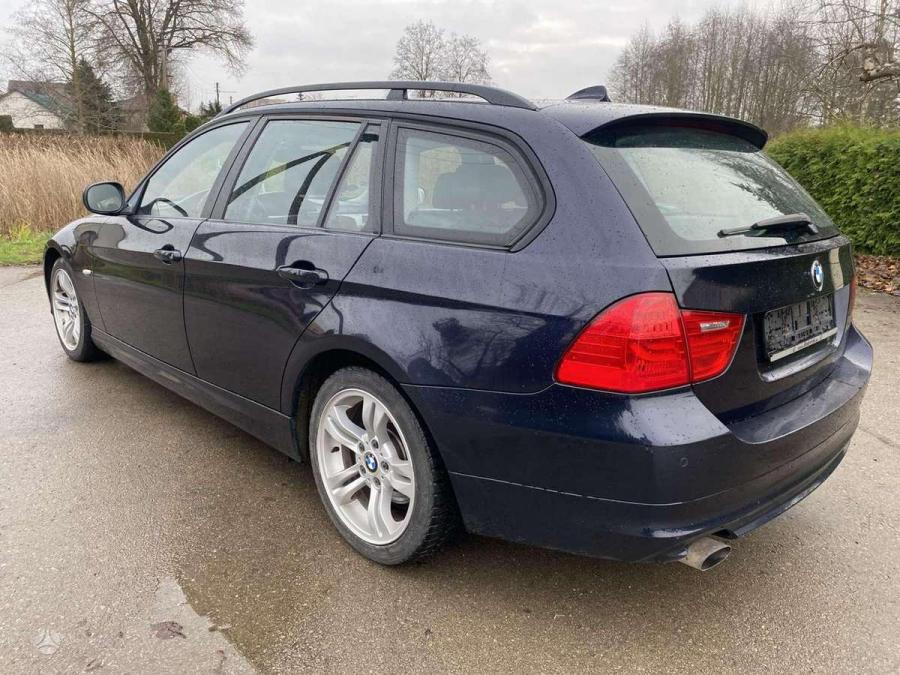 Black BMW 320 2009 in Birzai, with an engine capacity of 2.00 L and mileage of 298 thousand km for 3550 €, photo 3 on AUTOMOTO.COM.LV
