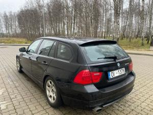 Melns BMW 320 2009 Rīga, ar dzinēja tilpumu 2.00 L un nobraukumu 452 tūkst. km par 3100 €, foto 7 vietnē AUTOMOTO.COM.LV