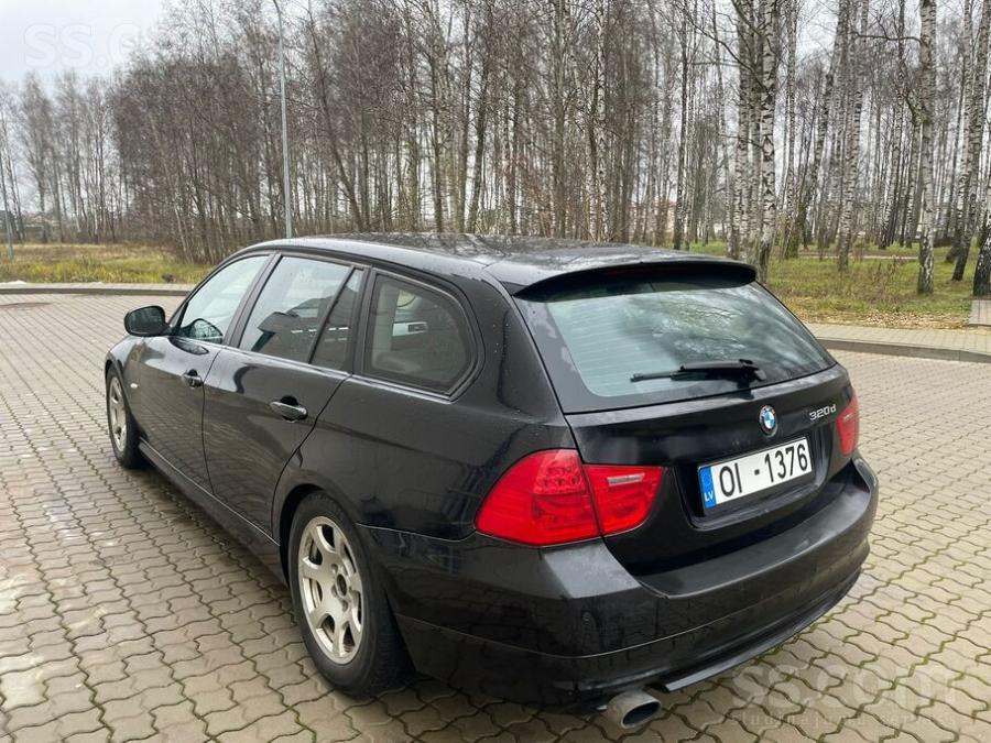Melns BMW 320 2009 Rīga, ar dzinēja tilpumu 2.00 L un nobraukumu 452 tūkst. km par 3100 €, foto 7 vietnē AUTOMOTO.COM.LV