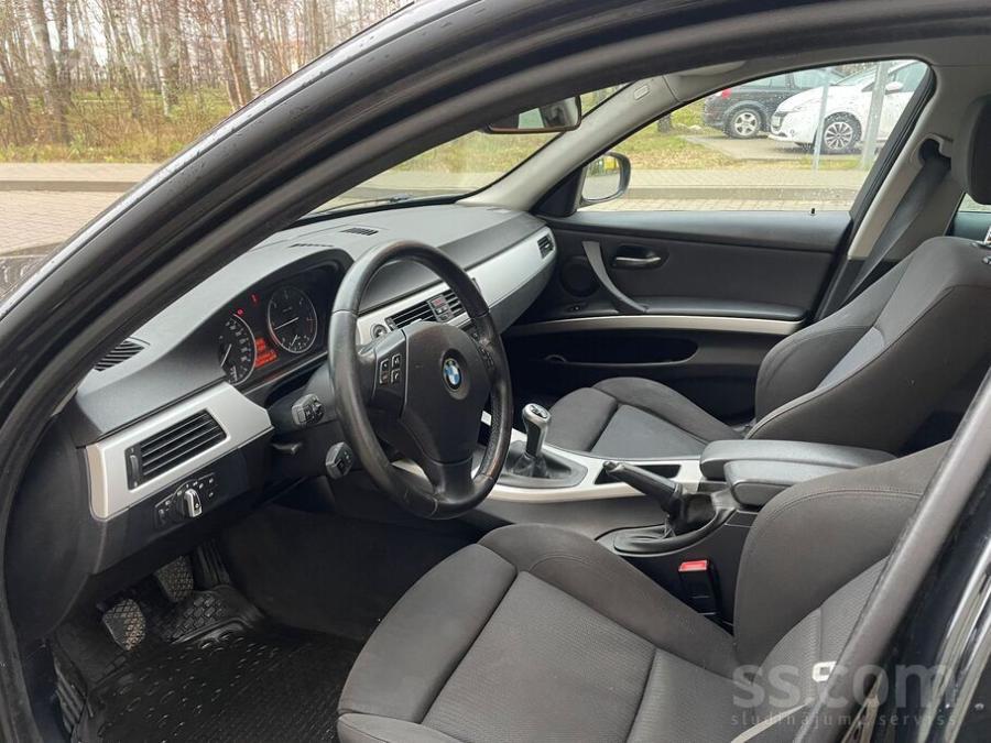 Melns BMW 320 2009 Rīga, ar dzinēja tilpumu 2.00 L un nobraukumu 452 tūkst. km par 3100 €, foto 9 vietnē AUTOMOTO.COM.LV