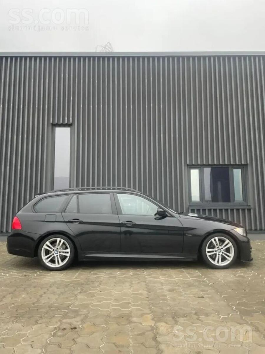 Black BMW 320 2009 in Riga, with an engine capacity of 2.00 L and mileage of 265 thousand km for 6795 €, photo 6 on AUTOMOTO.COM.LV