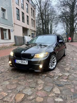 Black BMW 320 2009 in Riga, with an engine capacity of 2.00 L and mileage of 287 thousand km for 6350 €, photo 3 on AUTOMOTO.COM.LV