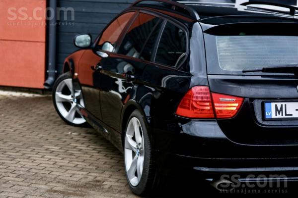 Black BMW 320 2009 in Cesis, with an engine capacity of 2.00 L and mileage of 310 thousand km for 4190 €, photo 9 on AUTOMOTO.COM.LV
