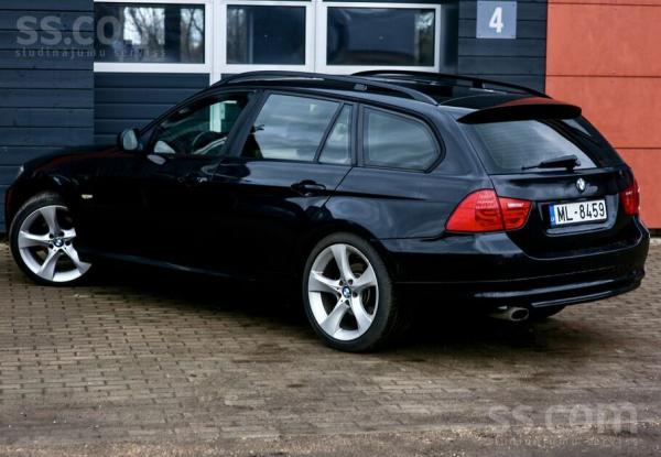 Black BMW 320 2009 in Cesis, with an engine capacity of 2.00 L and mileage of 310 thousand km for 4190 €, photo 10 on AUTOMOTO.COM.LV