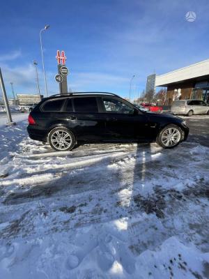 Black BMW 320 2009 in Klaipeda, with an engine capacity of 2.00 L and mileage of 293 thousand km for 4000 €, photo 5 on AUTOMOTO.COM.LV