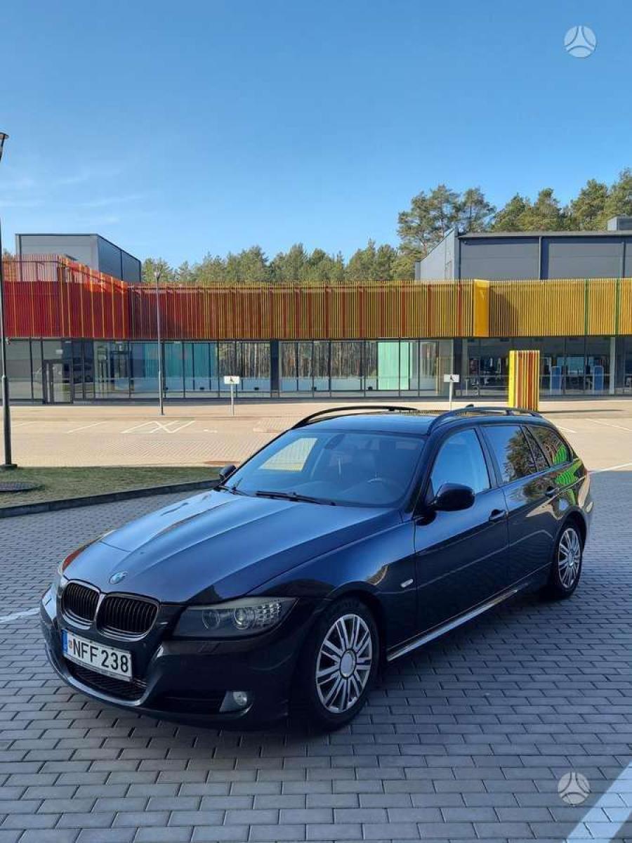 Black BMW 320 2009 in Vilnius, with an engine capacity of 0.00 L and mileage of 367 thousand km for 4300 €, photo 3 on AUTOMOTO.COM.LV