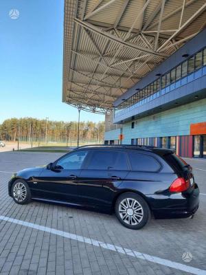 Black BMW 320 2009 in Vilnius, with an engine capacity of 0.00 L and mileage of 367 thousand km for 4300 €, photo 6 on AUTOMOTO.COM.LV