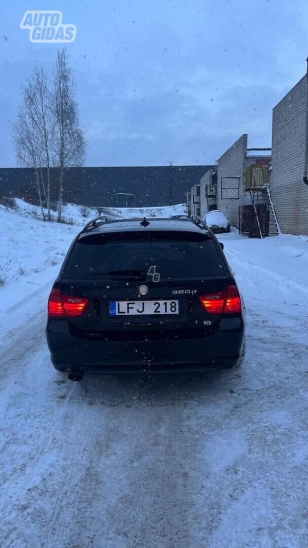 Black BMW 320 2009 in Kaunas, with an engine capacity of 2.00 L and mileage of 385 thousand km for 3600 €, photo 5 on AUTOMOTO.COM.LV
