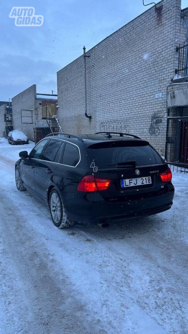 Black BMW 320 2009 in Kaunas, with an engine capacity of 2.00 L and mileage of 385 thousand km for 3600 €, photo 6 on AUTOMOTO.COM.LV